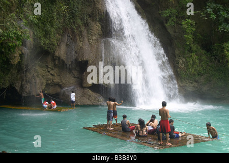 Tourists rafting below the falls on Kawasan river near Badian in ...