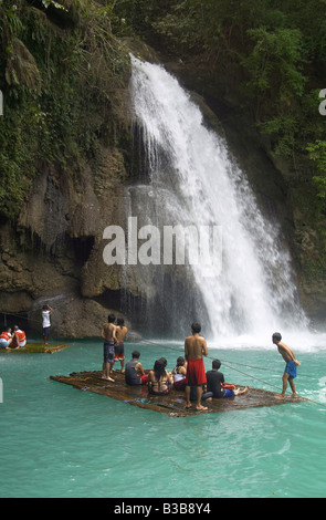 Tourists rafting below the falls on Kawasan river near Badian in ...