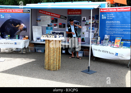The Royal Society for the Protection of Birds (RSPB) logo, first ...