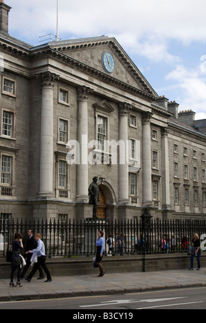 Pavement at Trinity College; Dublin; Ireland Stock Photo - Alamy