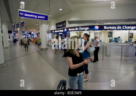 Inside Manchester Airport Terminal 3 entrance arrivals Stock Photo - Alamy