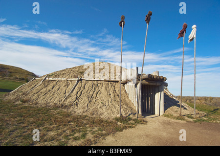 Native Americans in an Earth Lodge at Fort Abraham Lincoln State Park ...