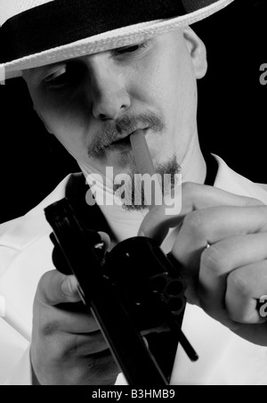 man loading his gun Stock Photo - Alamy