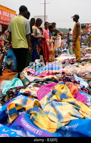 Second hand Clothes Market, Luchenza, Malawi Stock Photo - Alamy
