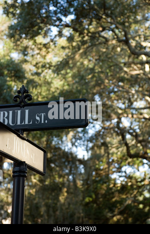 HISTORIC SAVANNAH, BULL STREET SIGN, SAVANNAH, GEORGIA, USA, 1980s ...
