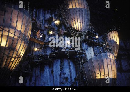TIME MACHINE 2002 Warner film with Jeremy Irons Stock Photo - Alamy