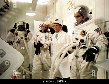 CAPRICORN ONE 1978 Associated General film with Elliott Gould Stock ...