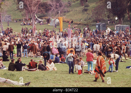 Sixties fashion 1960s Festival of the Flower Children Hippy hippies ...