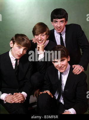 THE MERSEYBEATS Liverpool pop group about 1964 with Tony Crane second ...