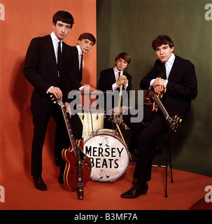 THE MERSEYBEATS UK pop group in 1964 - see Description below for lineup ...