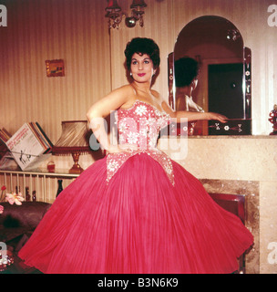 ALMA COGAN (1932-1966) UK pop singer about 1956 Stock Photo - Alamy