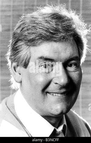 Roy Walker TV Presenter Mirrorpix Stock Photo - Alamy