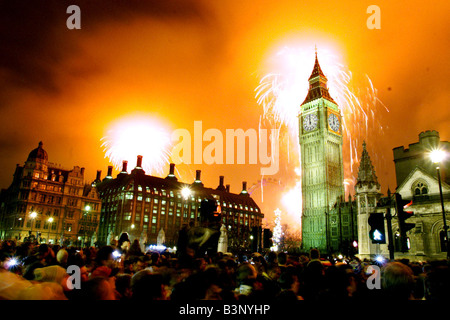Firework display celebrating the new 2000 millennium over the ...