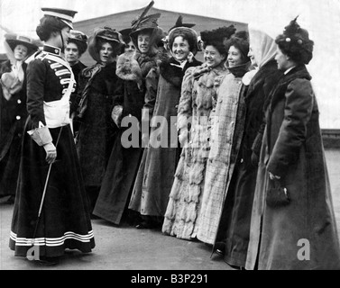 Women's fashion, 1909 Stock Photo - Alamy