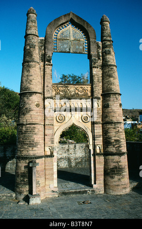 India, Madhya Pradesh, Chanderi, Badal Mahal gate Stock Photo - Alamy