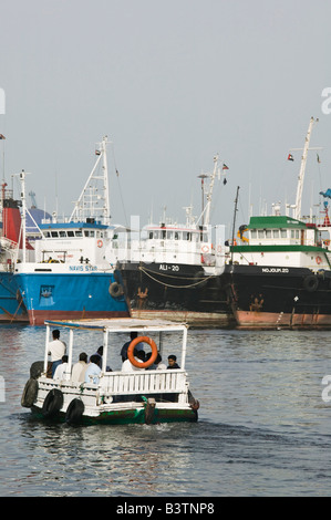 Port Khalid Sharjah United Arab Emirates UAE shipping and container ...