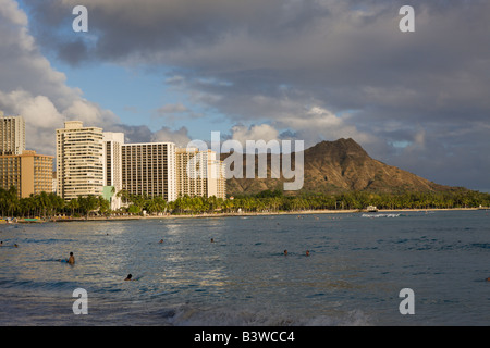 Waikiki Beach and Diamond Head Volcanic Crater Honolulu Oahu Pacific ...