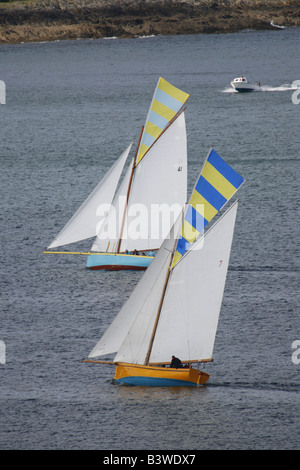 River Fal, Cornwall, England, UK. 2022, Mussel farming on the River Fal ...