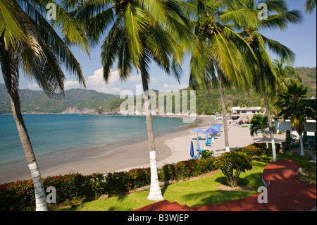 Mexico, Jalisco, Cuastecomates. Playa Cuastecomates / Beach Overview ...