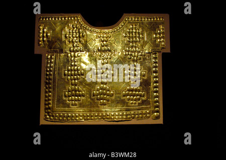 Ancient incan inca display Museum of the Royal Tombs of Sipan Museo de ...