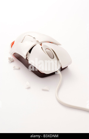 Broken Computer Mouse Stock Photo - Alamy