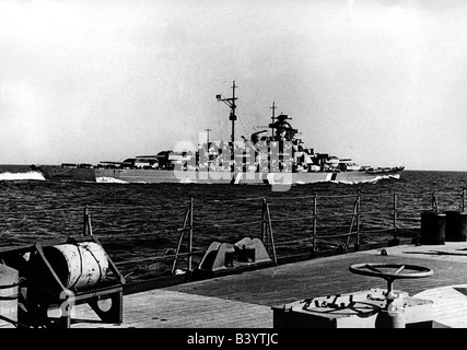 The German battleship "Bismarck", World War II Stock Photo - Alamy
