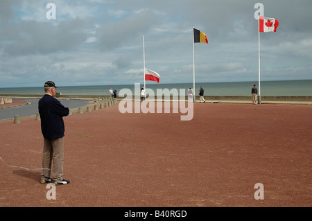 Liberation, 1st Division and 116th RCT monument St-Laurent-sur-Mer ...