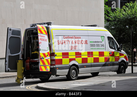Confined Space Safety & Rescue Unit; Vehicular traffic, moving vehicles ...