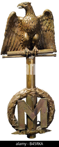 Eagle with wreath Stock Photo - Alamy