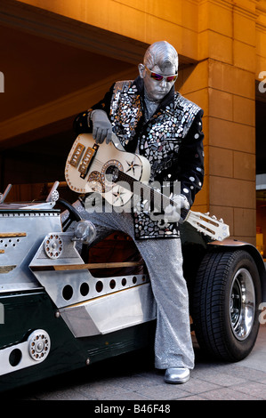 Painted portrait of Elvis Presley Stock Photo - Alamy
