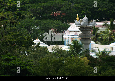 Sathya Sai Baba Ashram buildings. Puttaparthi, Andhra Pradesh, India ...