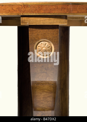 Adolf Hitler - a round table from the marble gallery of the "Neue ...