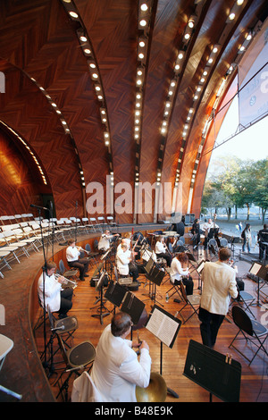 Boston Landmarks Orchestra tunes up before a performance at the Hatch ...