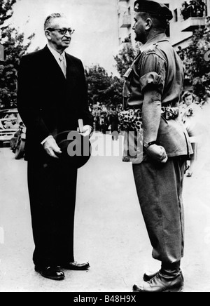 Israeli President Yitzhak Ben-Zvi and his wife are welcomed by Prime ...