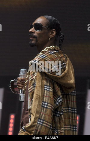 Snoop Dogg, * 20.10.1971, American singer (rap), actor, live ...