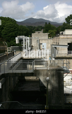 The town of Pitlochry, Scotland. The Pitlochry Hydro Electric dam is ...