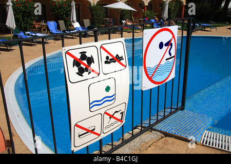 Swimming pool safety signs Stock Photo - Alamy