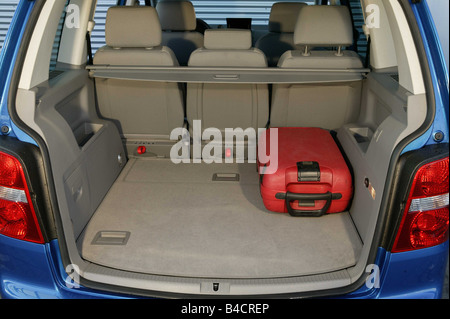 Car, VW Volkswagen Touran TDI, Van, model year 2003-, blue, interior ...
