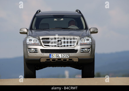 Mercedes GL 420 CDI, model year 2006-, black, driving, diagonal from ...
