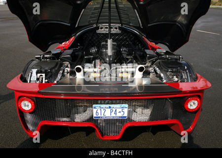 Ferrari P4/5 by Pininfarina, model year 2006-, red, Detailed view ...