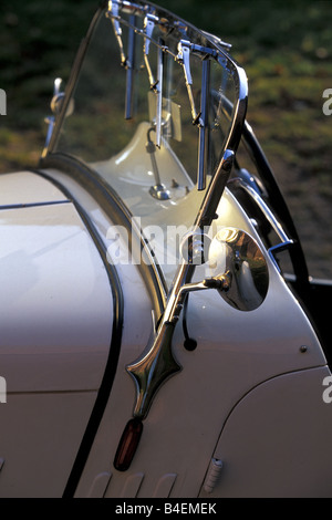 Car, Singer, vintage car, approx. model year 1933, Roadster, white ...