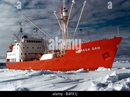 The Trans Antarctic Expedition 1956 1958 Members of the expedition team ...