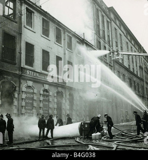 Fire in Glasgow warehouse Stock Photo - Alamy
