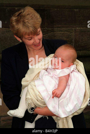 Sally Whittacker Coronation Street actress marrying Tim Dynevor Stock ...