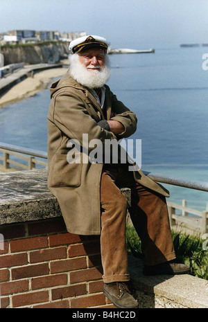 BUSTER MERRYFIELD.ACTOR ONLY FOOLS & HORSES).03/02/1997.J34D3C.CREDIT ...