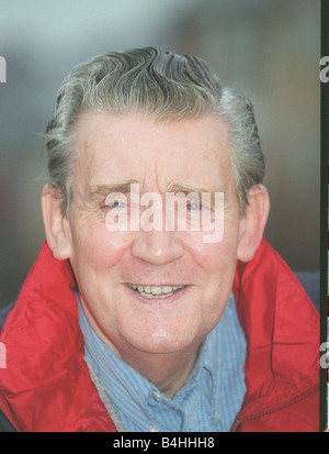 Bryan Mosley Actor December 98 Who plays Alf Roberts in Coronation ...