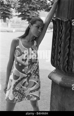 Actress Virginia North 1967 Played James Bond girl who married 007 in ...