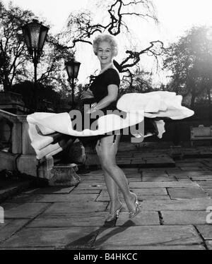 Actress Eva Gabor April 1957 Stock Photo - Alamy