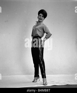 Elizabeth Kent January 1963 Actress Arms Akimbo Stock Photo - Alamy