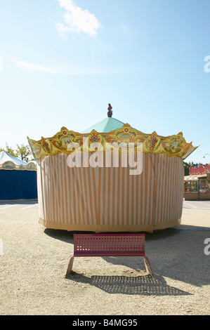 empty fairground in sun Stock Photo - Alamy